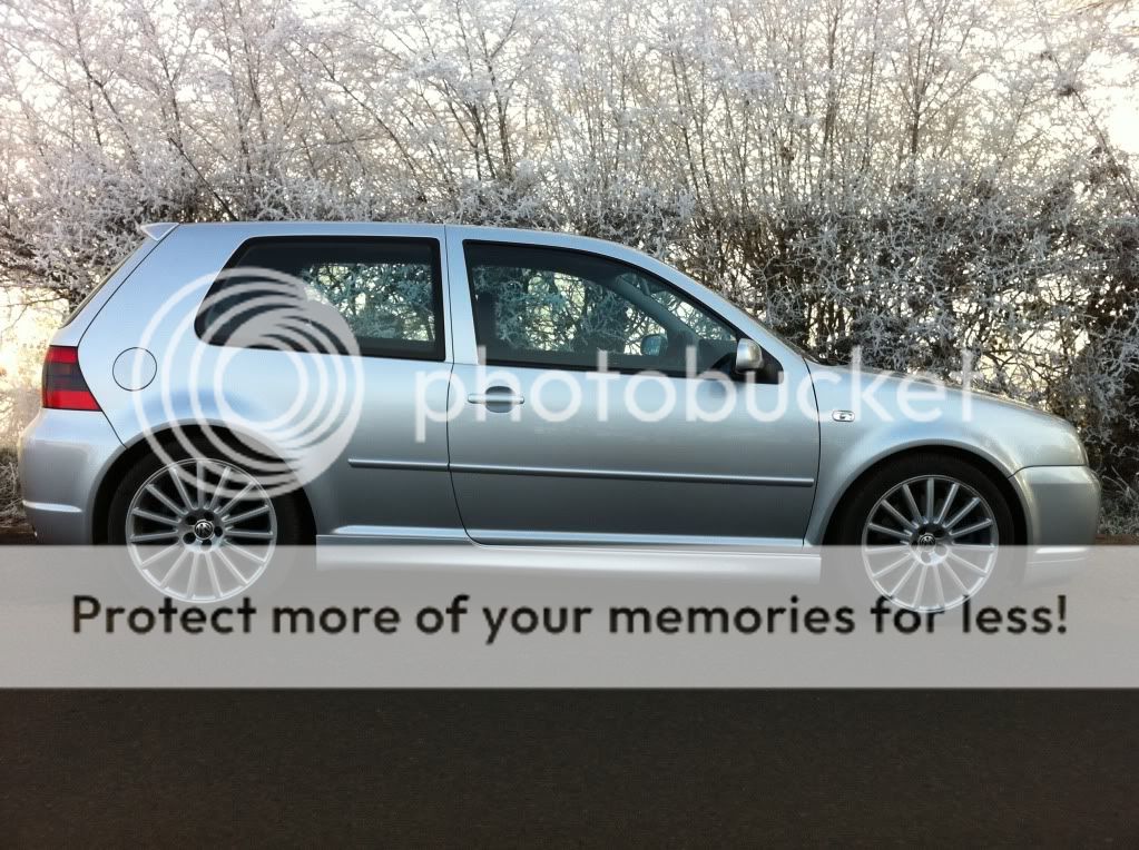 Mk4 R32 Fully loaded on an 04 in Reflex Silver, imaculate | VW Golf R32 ...