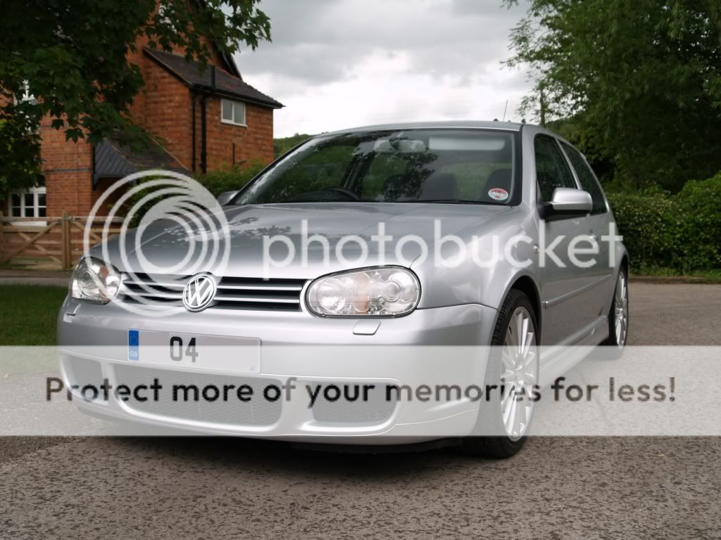 Mk4 R32 Fully loaded on an 04 in Reflex Silver, imaculate | VW Golf R32 ...